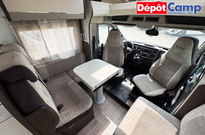 Camping-car profilé RAPIDO LE RANDONNEUR 7099C – Dépôt Camp